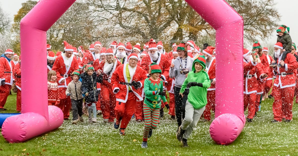 Santa and Elf Run 2022 – A festive success - Dorothy House
